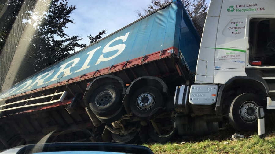 Road Closed After Lorry Crashes Into Homes